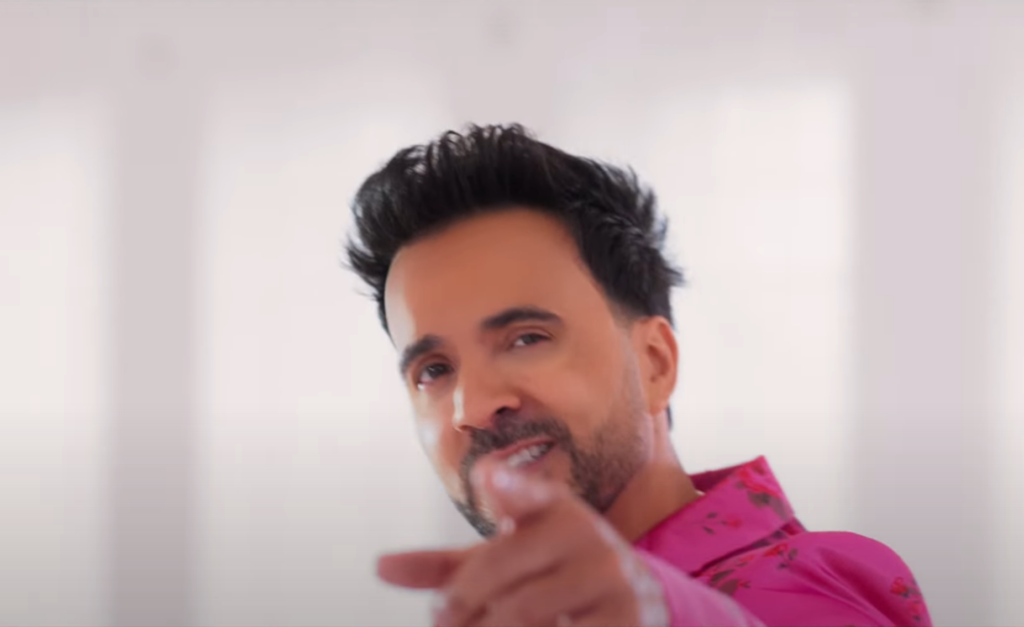 Luis Fonsi asciende al número uno del top con “Buenos Aires” • Top ...